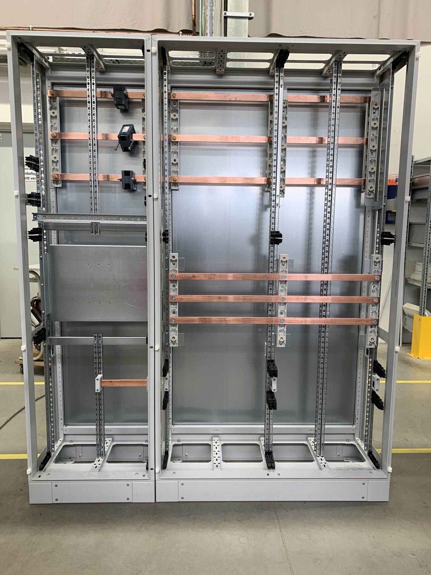 Verteilerbau - ESB GmbH Elektrotechnik und Steuerungsbau